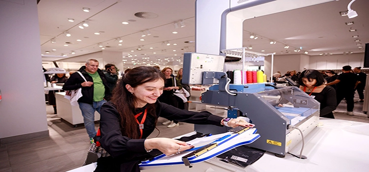 RPL celebrates strategic partner Coloreel's tie up with retail clothing ...